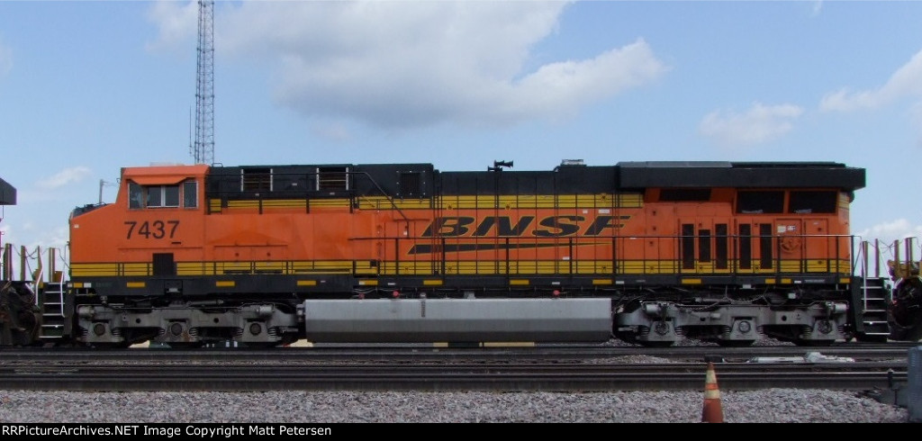 BNSF 7434